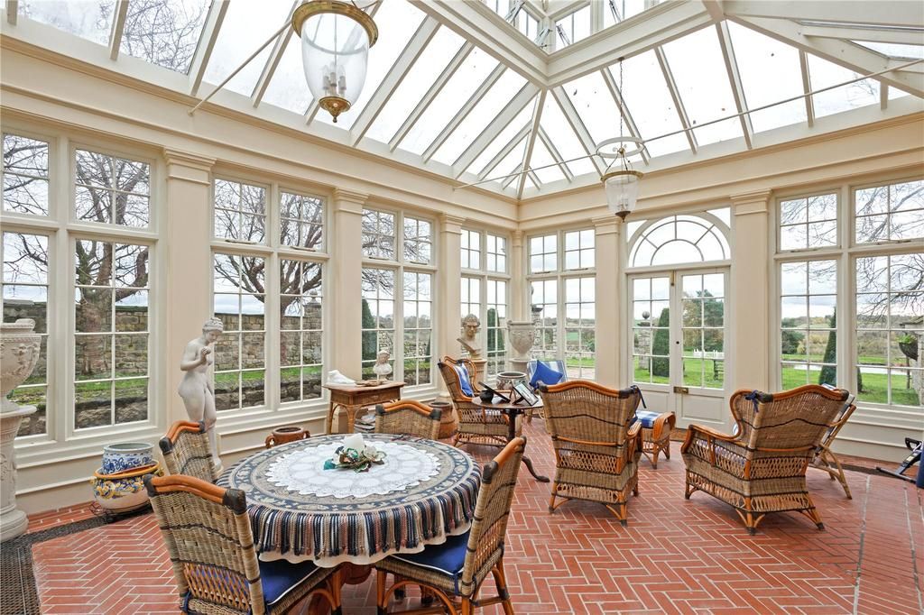 A picture-perfect William and Mary house that's like stepping back in ...