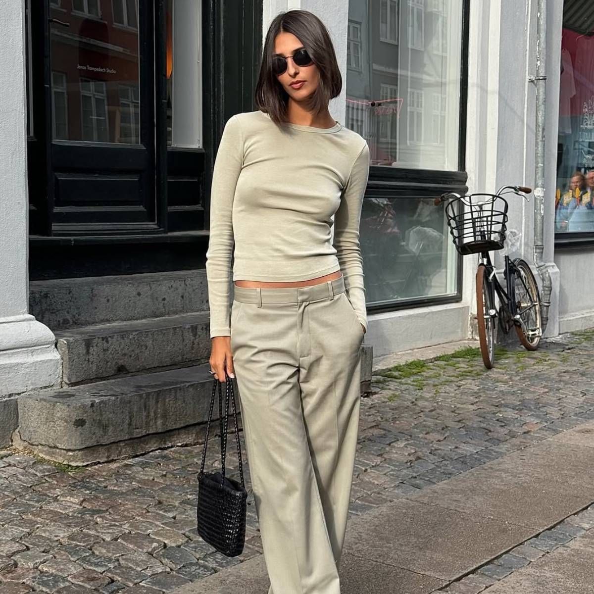 8 '90s-Inspired Outfits French Women Love | Who What Wear UK