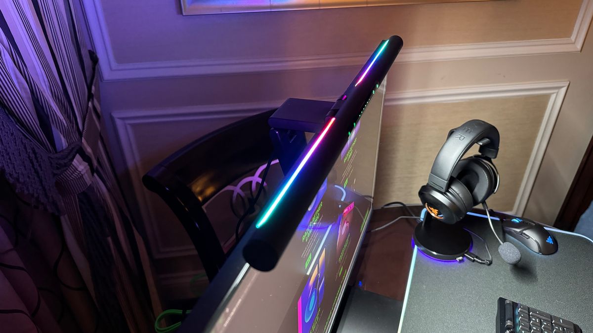 Razer's $130 Aether monitor light bar is — shocker — infused with ...