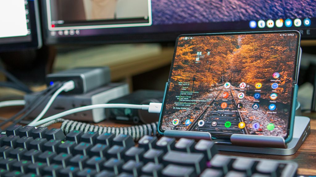 How to use Samsung DeX on the Galaxy Z Fold 4 | Android Central