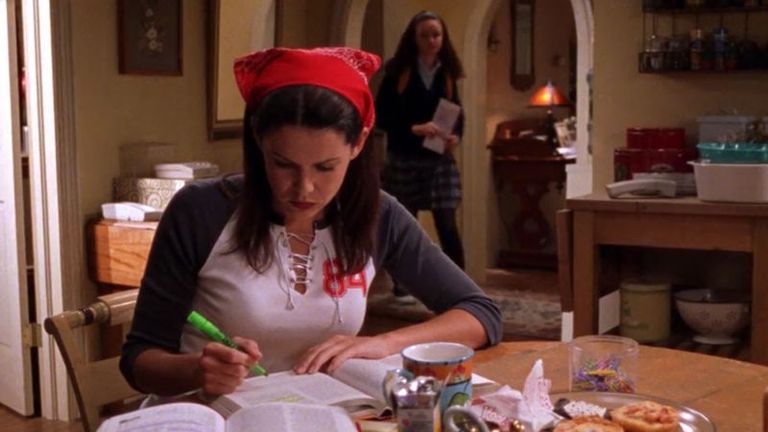 Lorelai Gilmore's Craziest Outfits on Gilmore Girls | Marie Claire