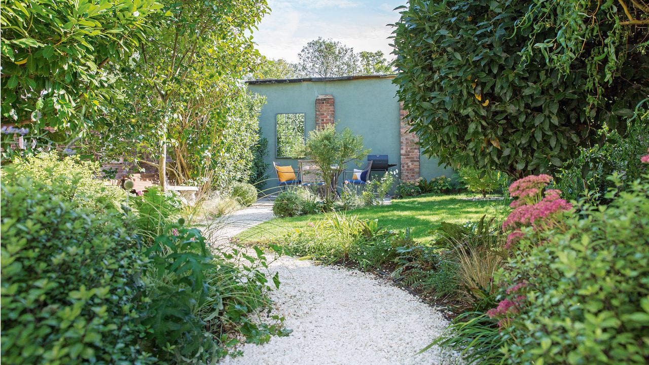 Narrow garden ideas to make the most of a slender plot | Ideal Home