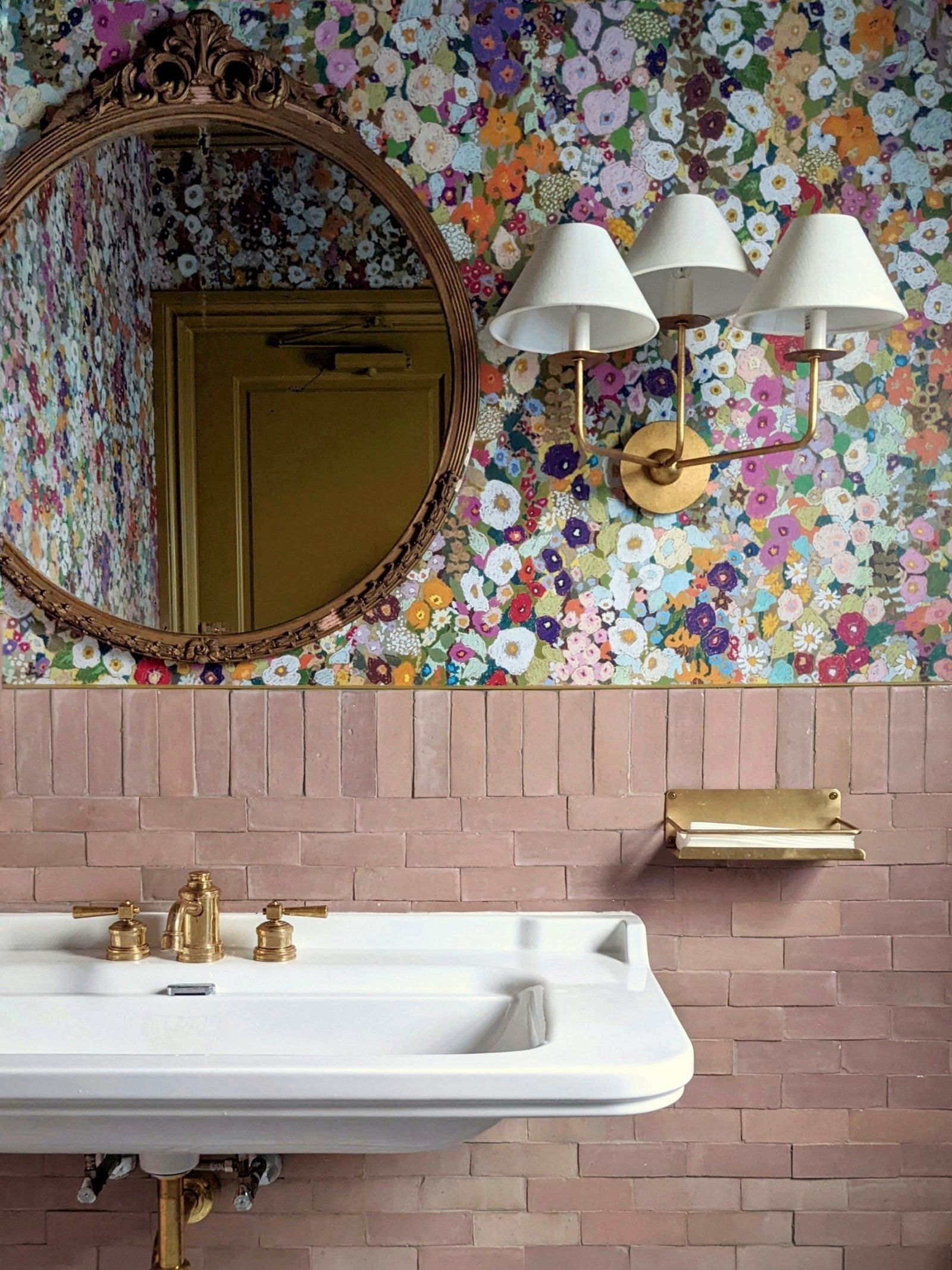 7 inspiring layouts for subway tiles that look like trends | Livingetc