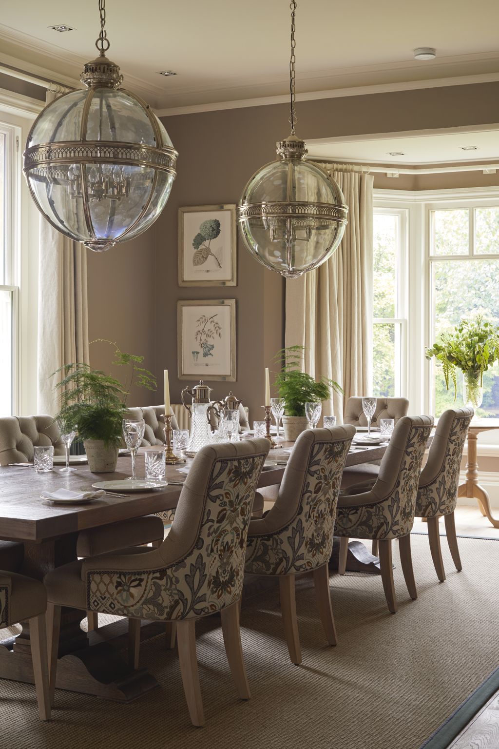 Light sizing: tips for choosing the right size ceiling light | Homes ...