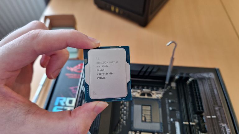 13th Gen Intel i5-13600K review: "Makes me question who on earth ...