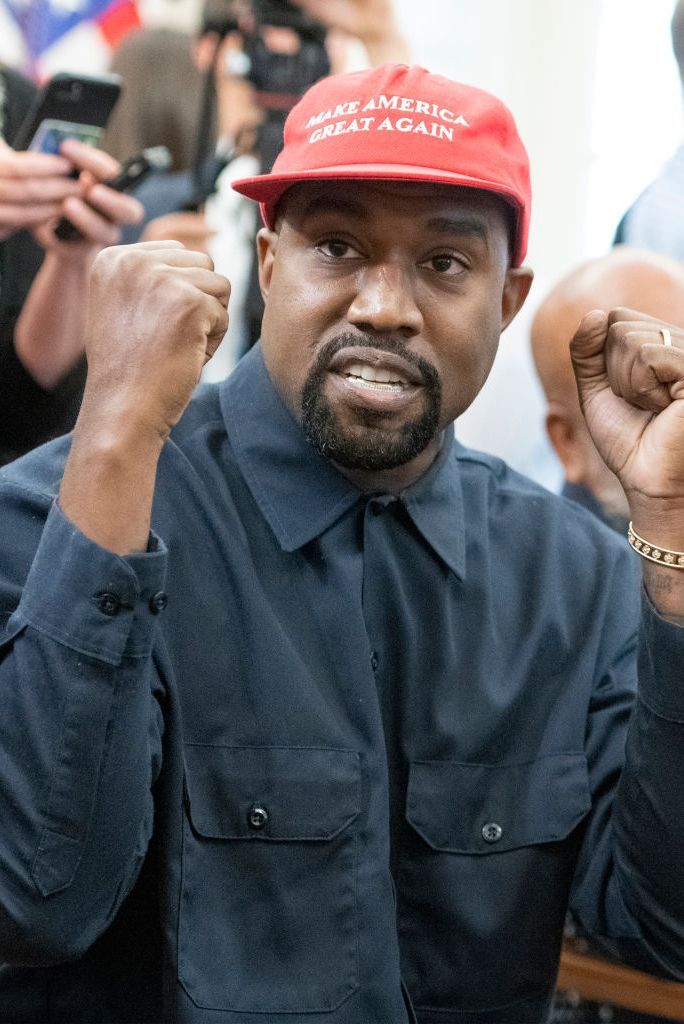 70 Most Controversial Celebrity Outfits Ever - Famous Outfits | Marie ...