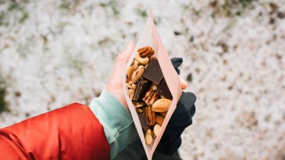 7 best hiking snacks to boost energy and keep you full, according to an ...