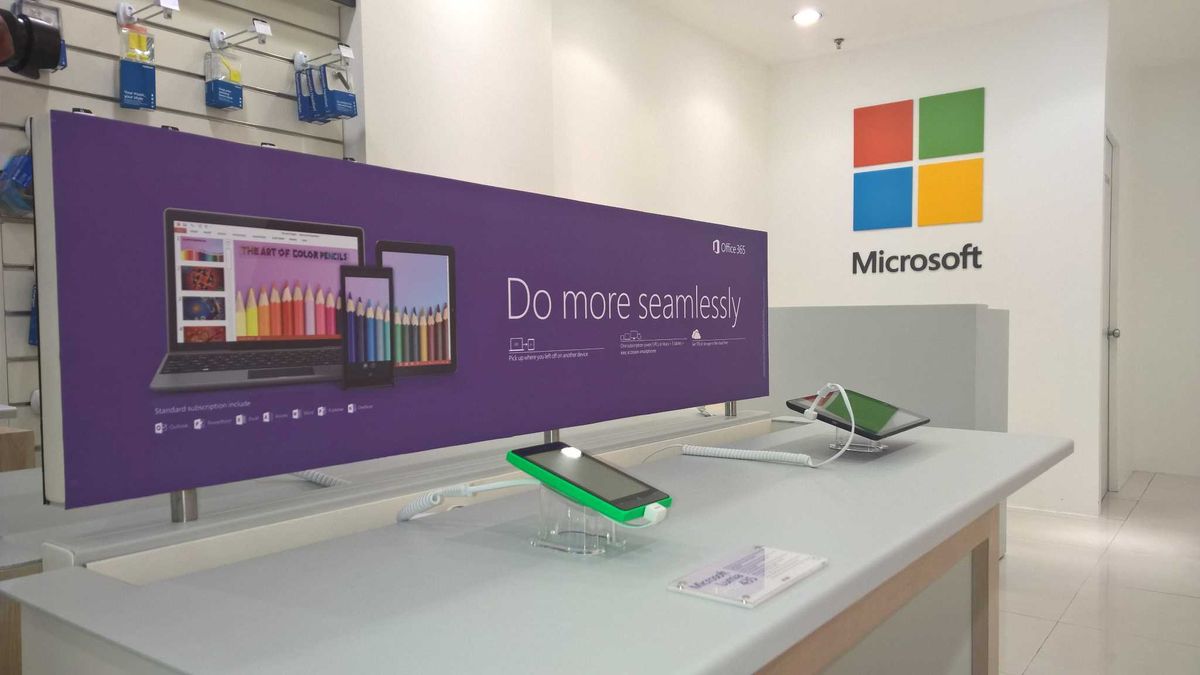 Here are some photos of the first Microsoft Priority Reseller store in ...