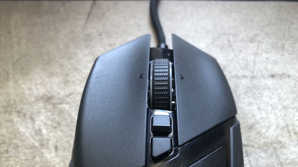 Razer Basilisk V3 Review: Above and Beyond | Tom's Hardware