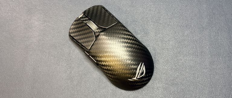 Asus ROG Harpe Ace Extreme Review: 47g and $250 | Tom's Hardware