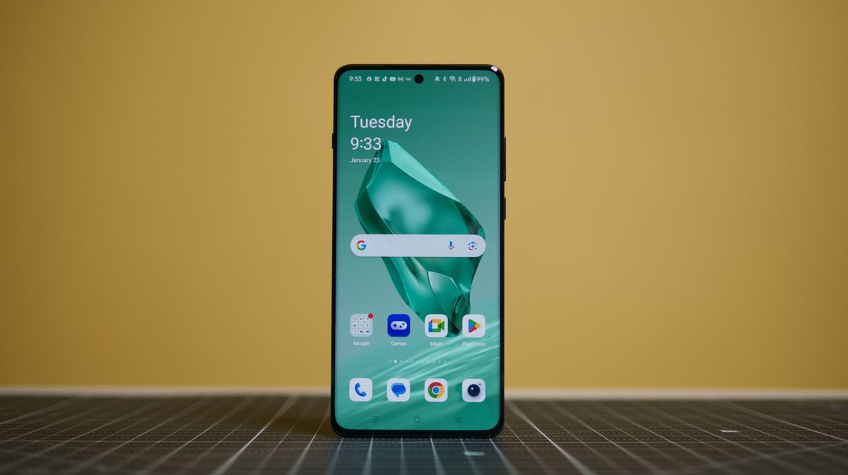 OnePlus 12 review: The affordable flagship phone | Tom's Guide