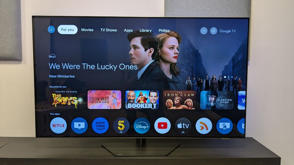 Philips OLED809 review: a colourful mid-range OLED TV with Ambilight ...
