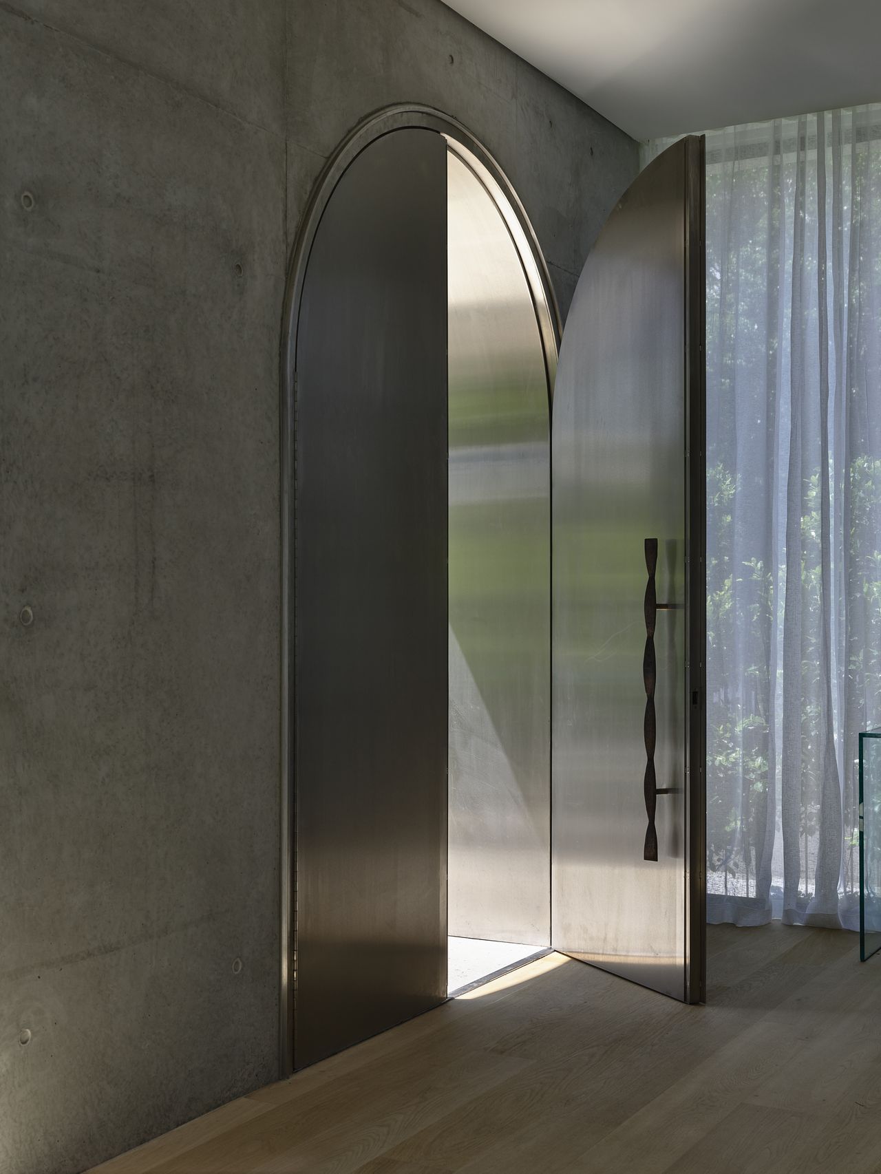 A design above trends - flowing spaces, starting with a stand-out ...