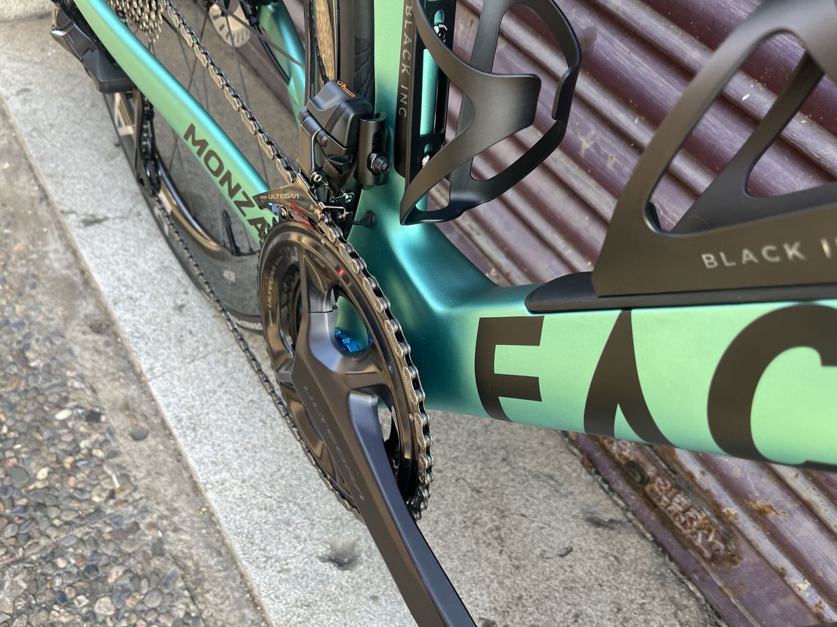 All-new Factor 'Monza' aero bike leaked: Another flagship race bike or something for the people ...