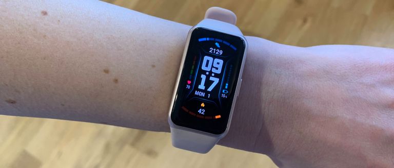 Honor Band 7 review: Budget-friendly fitness tracker with great ...