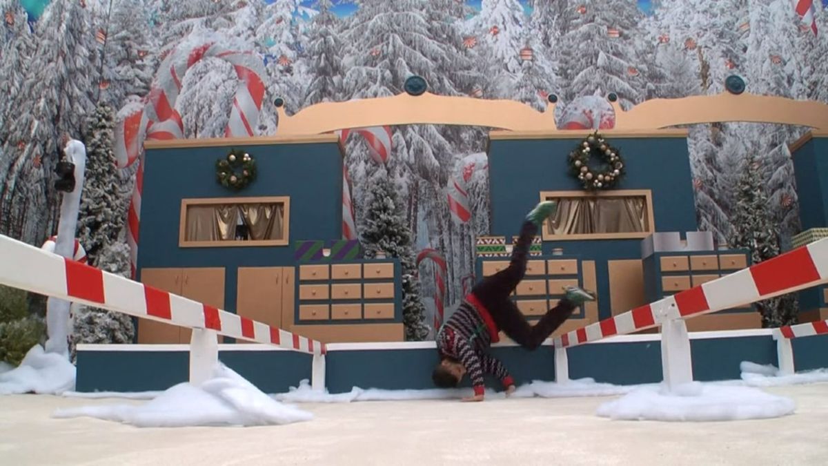 8 Lessons Big Brother Can Take Away From Reindeer Games | Cinemablend