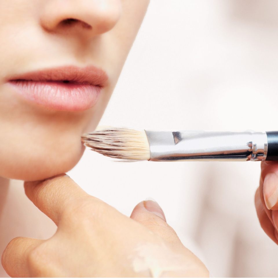 Best Foundation for Flawless Skin - Blurring Korean Makeup Trend ...