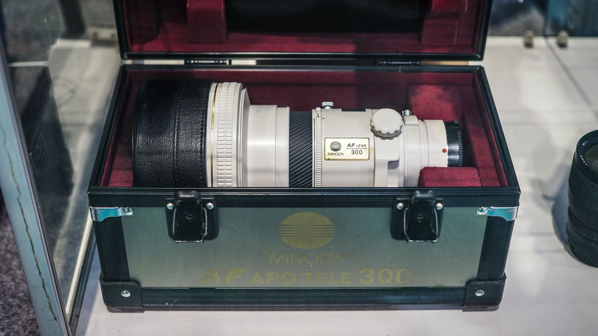 Aladdin's Cave of cameras! Large format, film SLRs, vintage lenses and ...