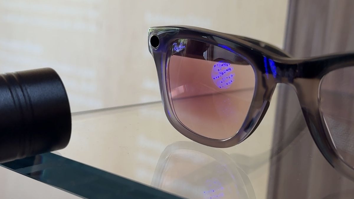 I tried the Ray-Ban Meta Smart Glasses' newest AI features, and they're ...