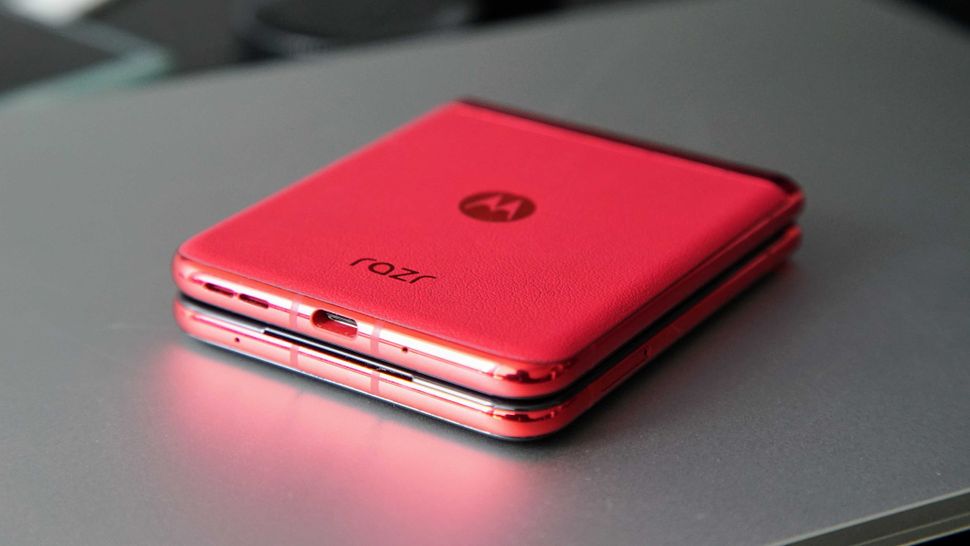 The Motorola Razr Plus picks up a new update | Android Central