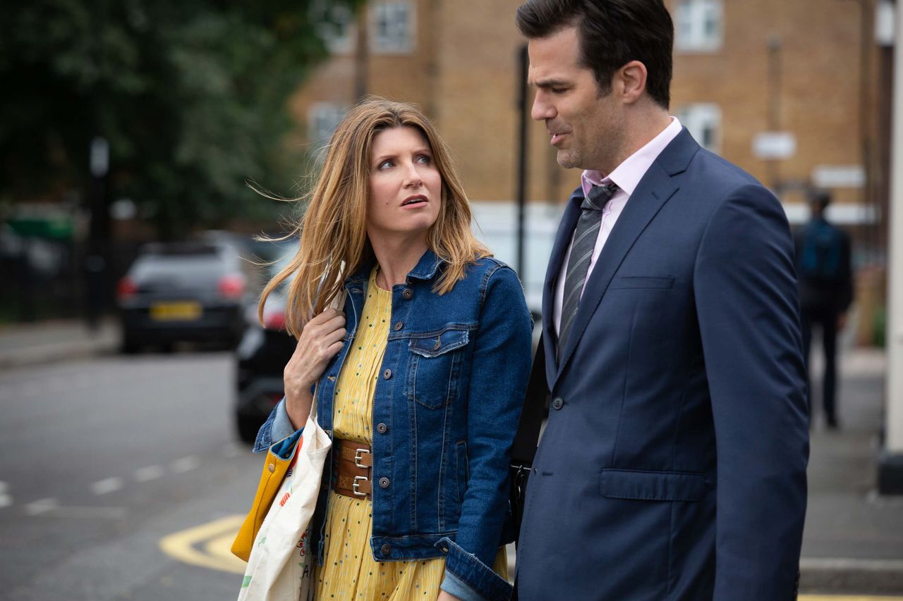 Catastrophe just landed on Netflix - Here's five reasons why parents ...