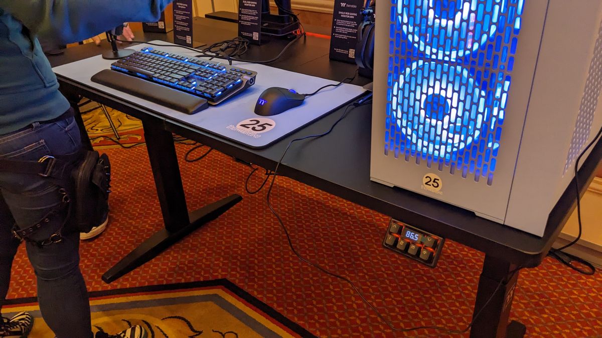 Thermaltake G700 gaming desk has RGB controls with mechanical switches ...