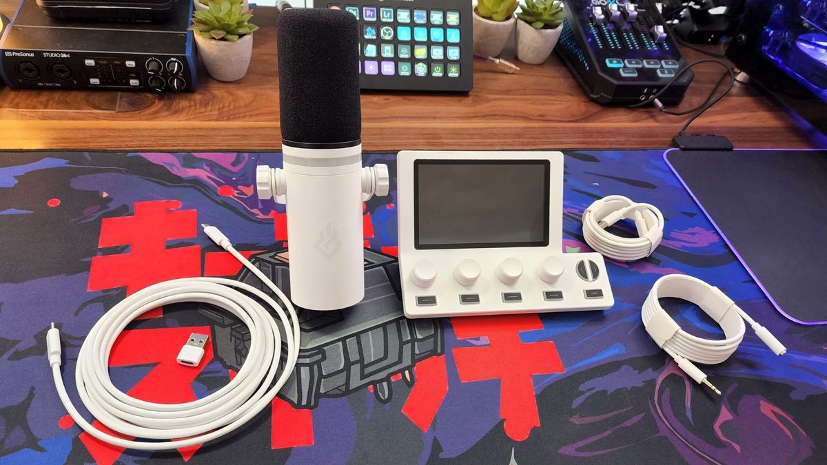 Beacn Mic and Mix Create Review: A one-two punch for content creators ...