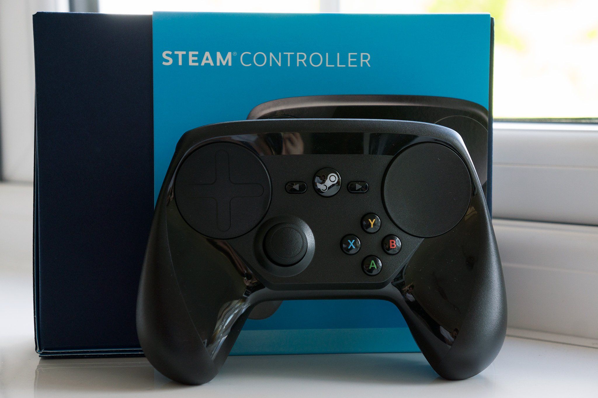 Steam Controller review: Valve's sturdy and odd-looking gamepad ...