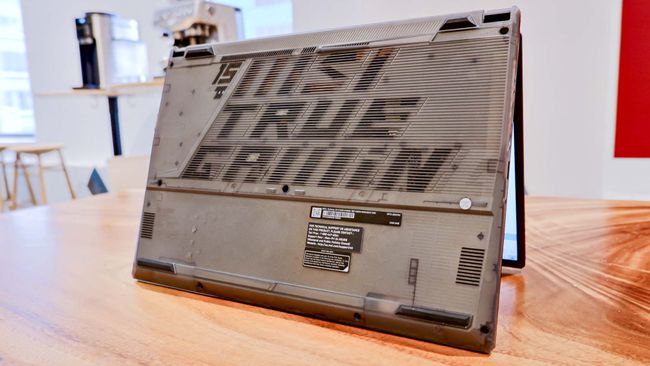 MSI Cyborg 15 review: RTX 4050 power under $1,000 | Tom's Guide