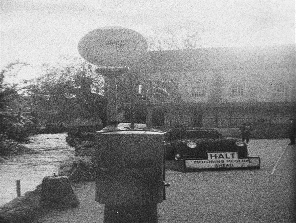 Lomomatic 110 Camera & Flash Metal review: get your groove on with this ...