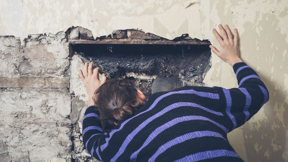 Removing a fireplace surround: The essentials | Homebuilding