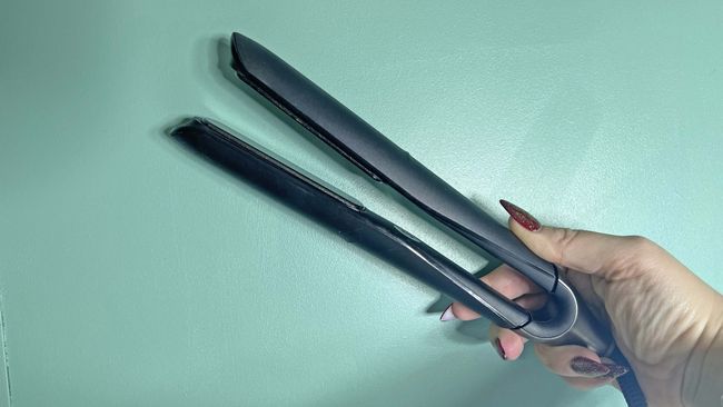 GHD Chronos flat iron review: a hard sell that falls short | TechRadar