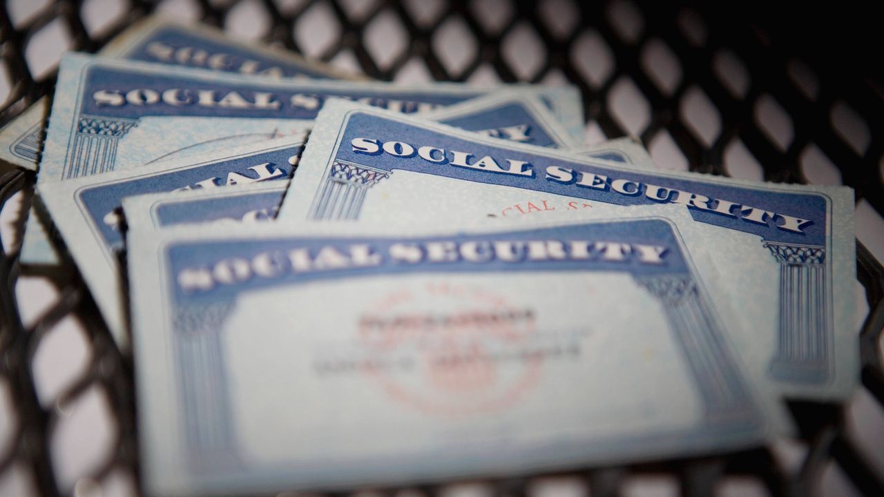 Checklist: Steps to Take after Your Spouse Dies | Kiplinger