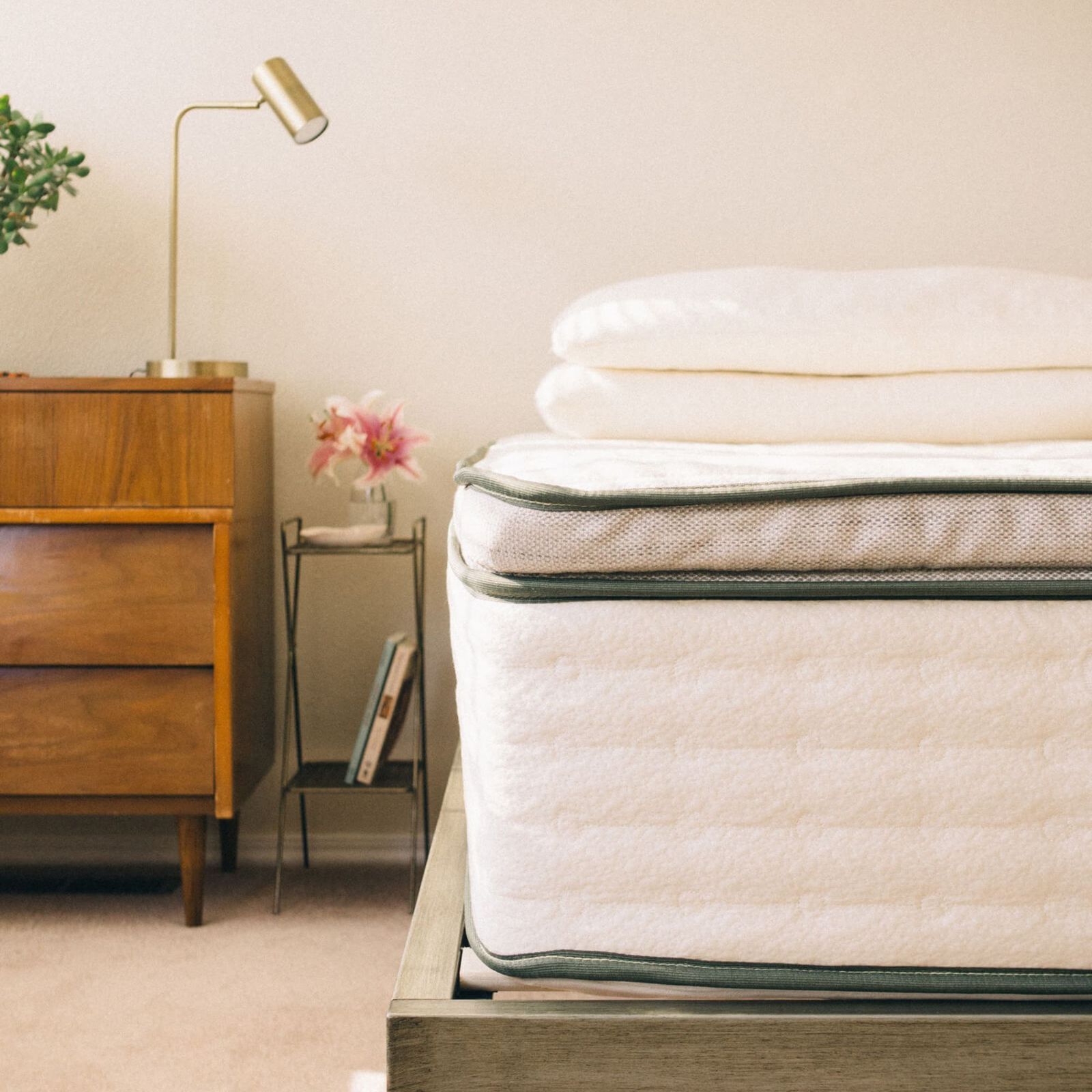 Is it good to sleep on latex? Experts weigh up pros and cons | Homes ...