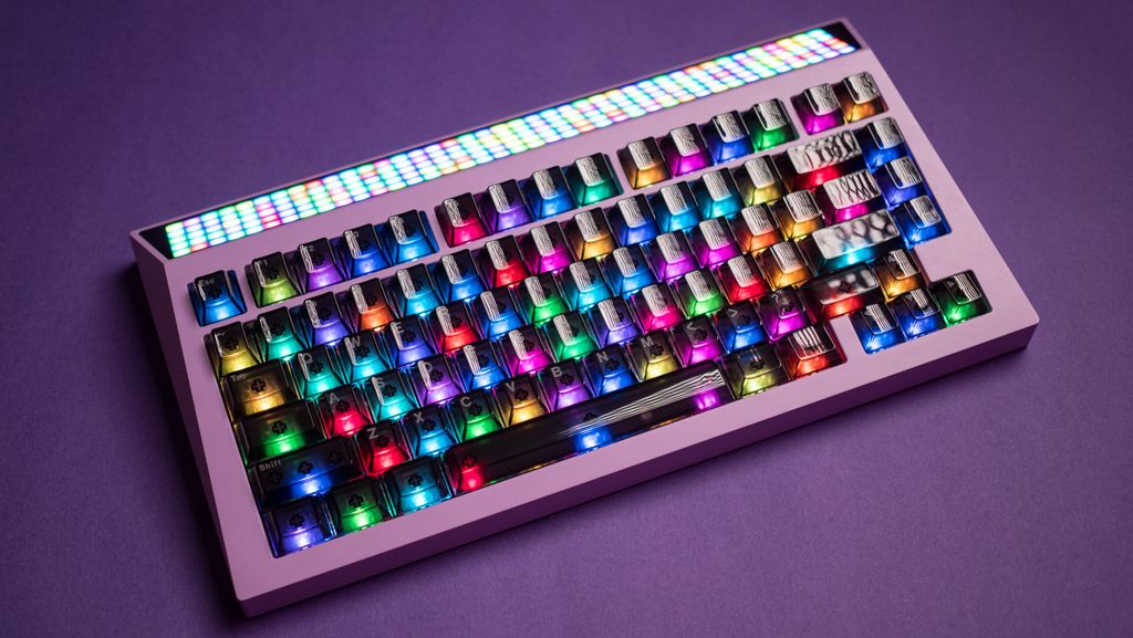 Angry Miao Cyberboard R4 review: This Cybertruck-inspired keyboard ...