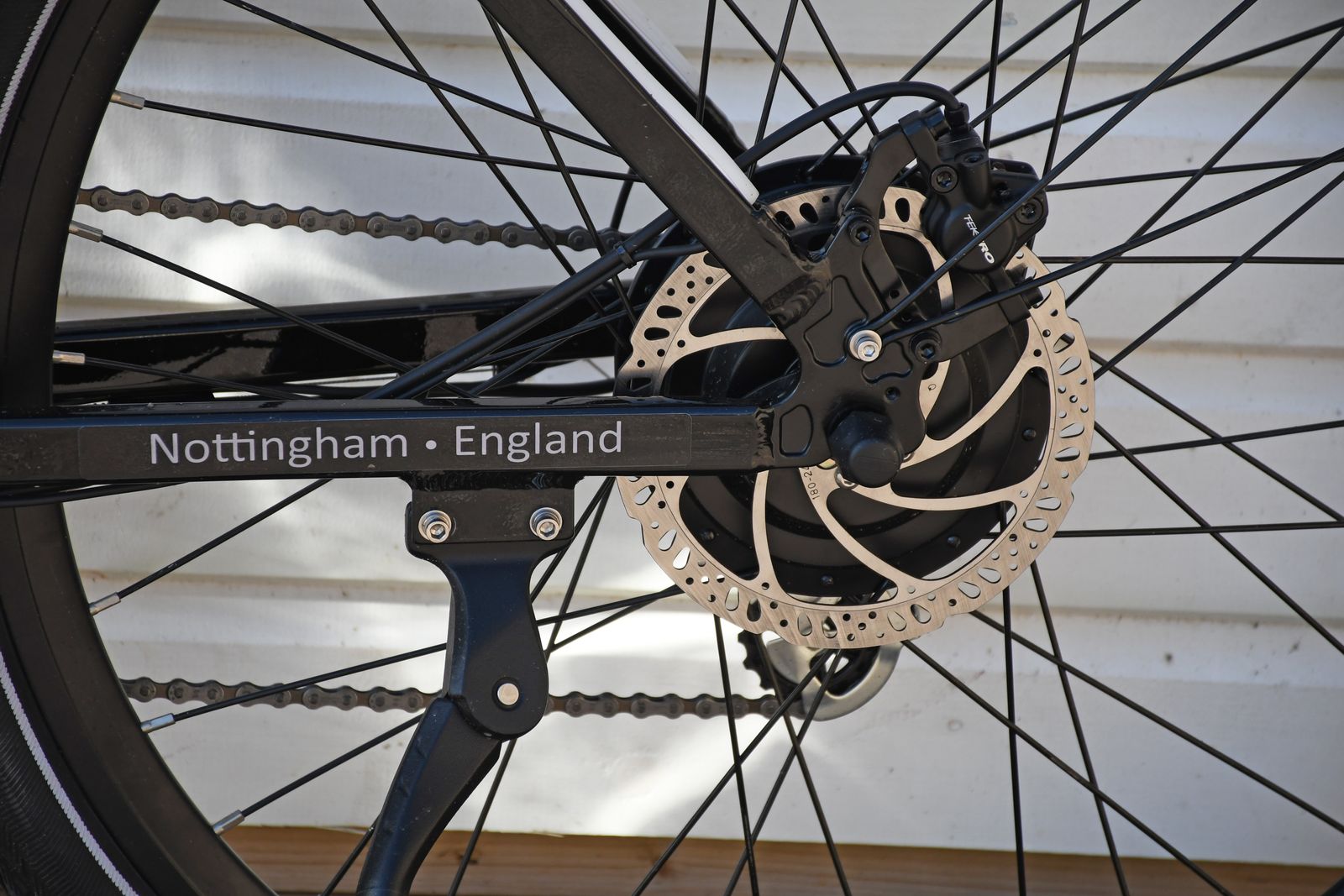 WAU X Plus review: e-bike with big range and funky features | T3