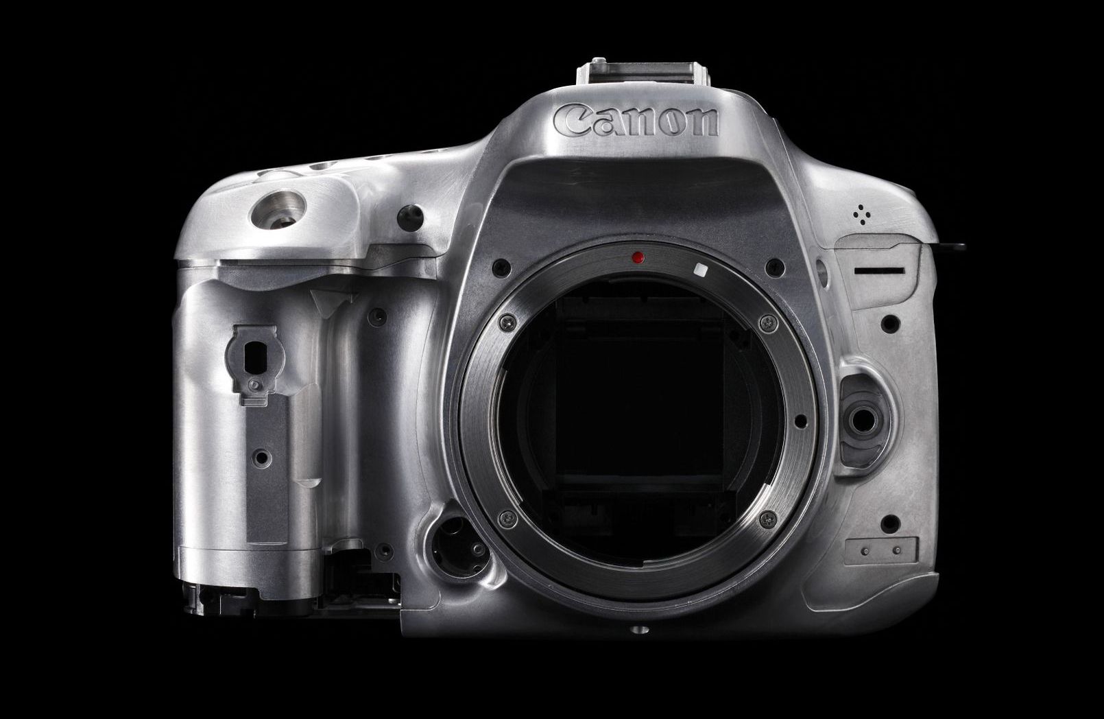 Canon 32MP camera to merge EOS 80D and 7D lines? UPDATE: specs revealed ...