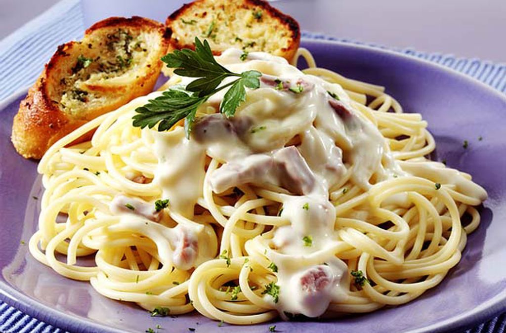 Vanessa Jones' bacon and cheese pasta | Italian Recipes | GoodtoKnow