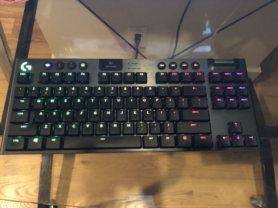 Logitech G915 TKL Wireless Gaming Keyboard Review: Compact Luxury ...