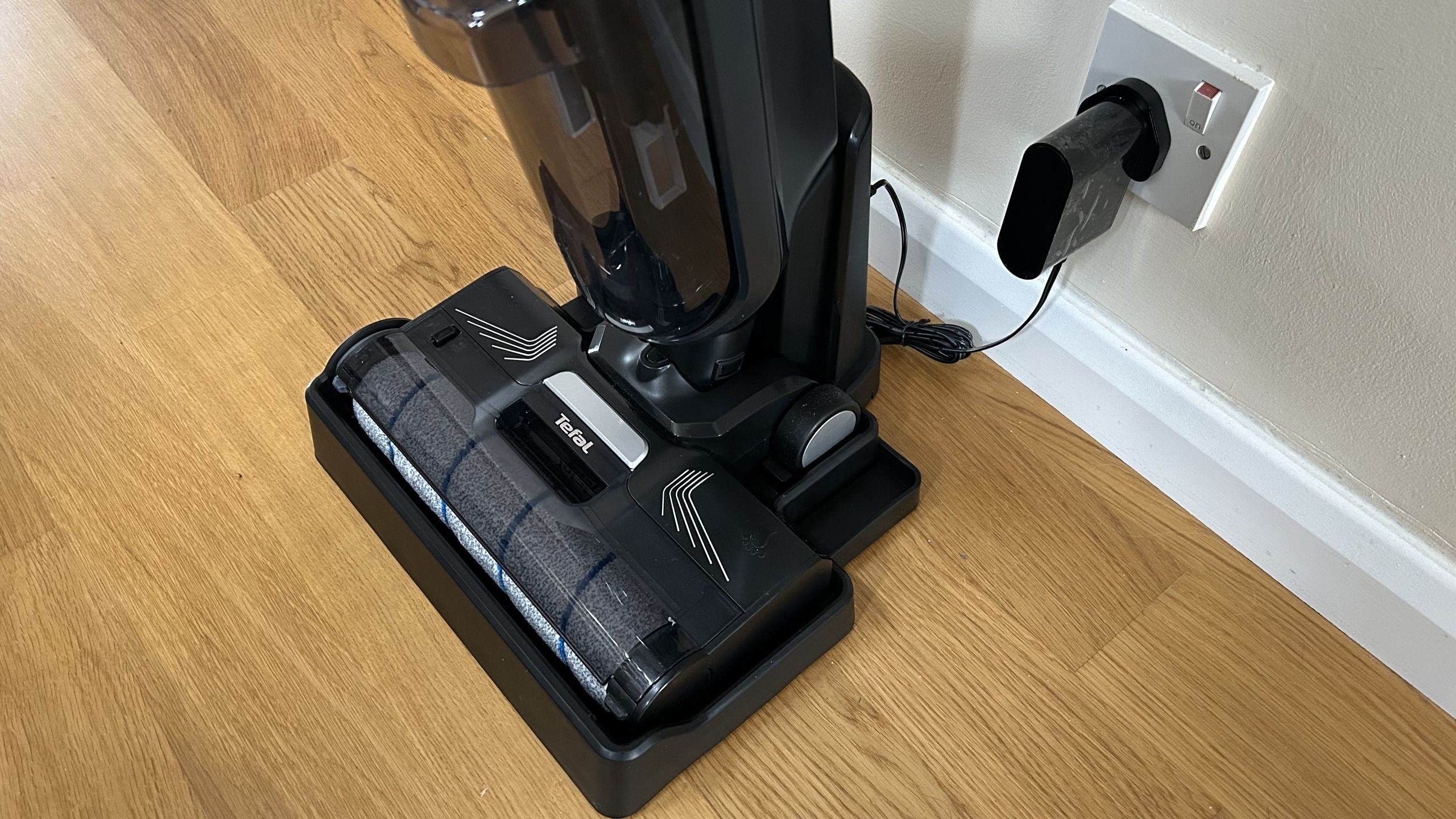 Tefal X-Clean 4 Hard Floor Washer review: a wet and dry cordless wonder ...