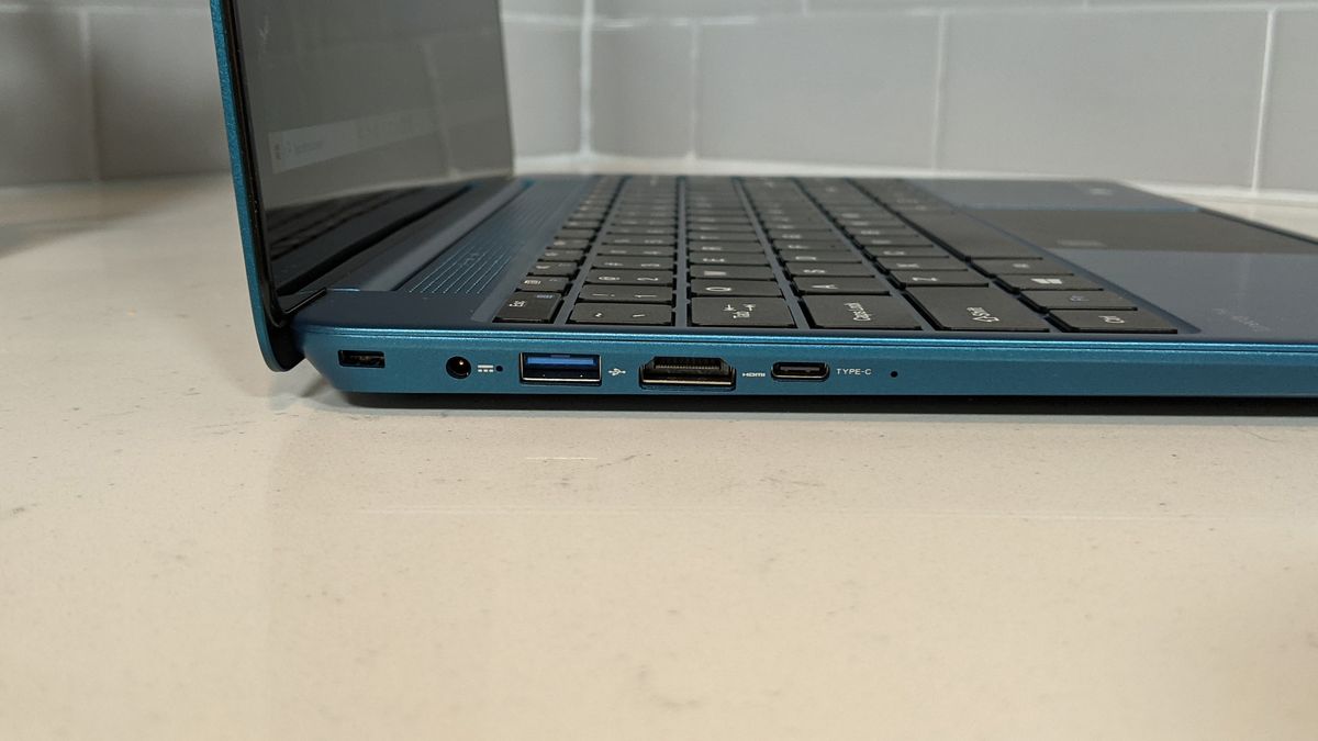 Gateway 14.1-inch Ultra Slim Notebook review | Laptop Mag
