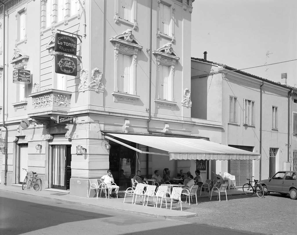 Village people: Stephen Shore reveals unseen photographs of Luzzara ...