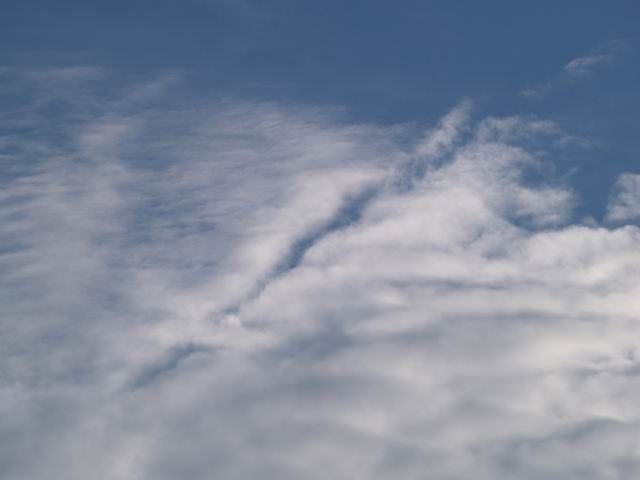 Image Gallery: Streaming Contrails | Live Science