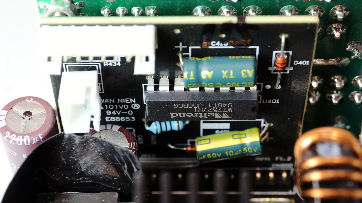 Corsair CX550F RGB Power Supply Review | Tom's Hardware