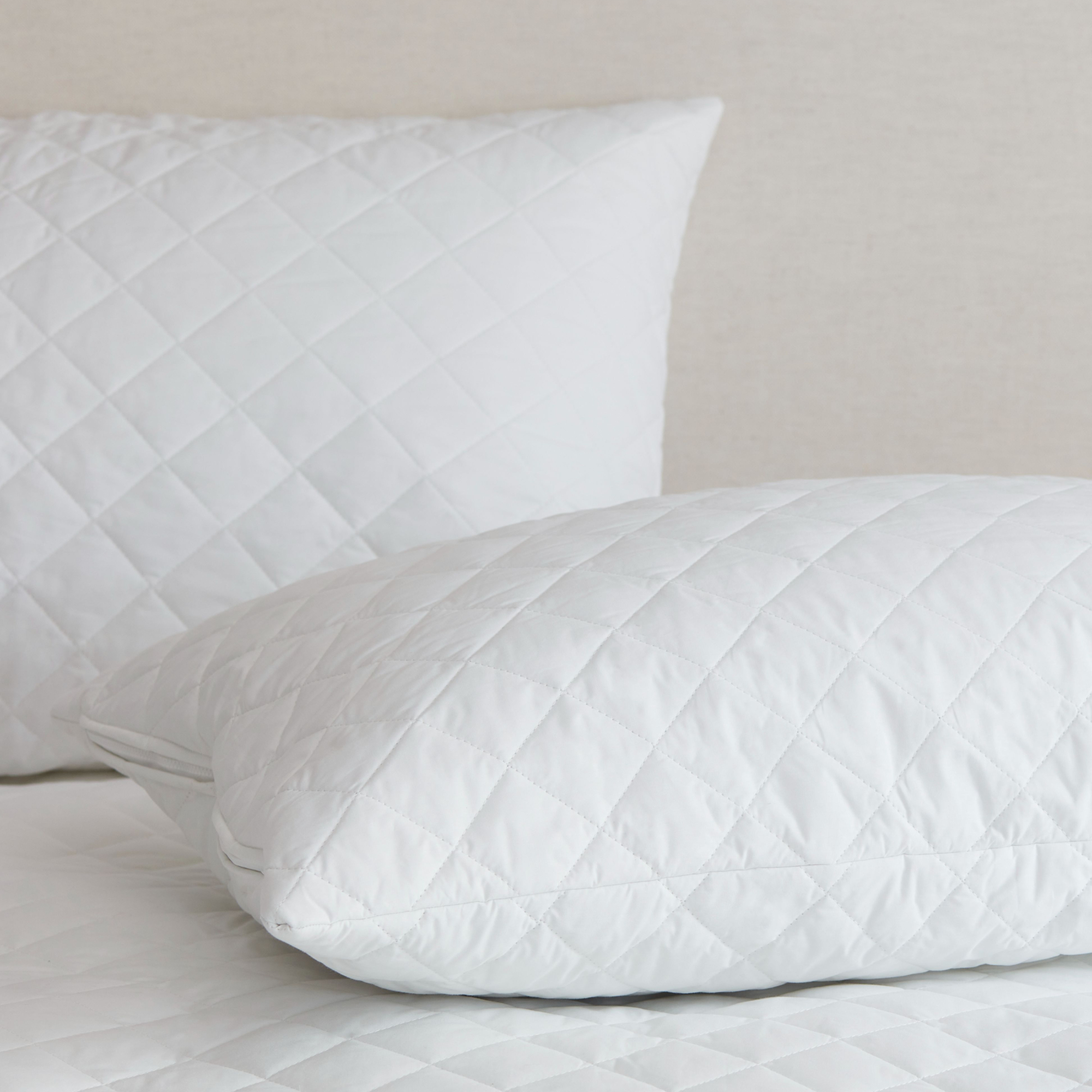 How to get rid of yellow stains on pillows once and for all | Ideal Home