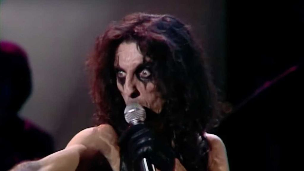 Watch Alice Cooper perform a heartfelt but extremely abbreviated ...