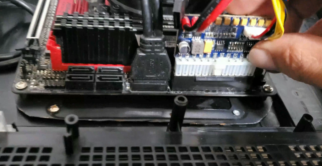 Mod Spotlight: Turning an Old PS3 Into an RGB-Adorned Ryzen Rig | Tom's ...