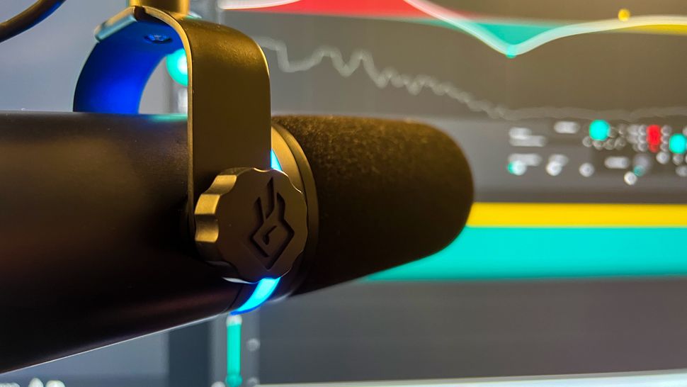 BEACN Mic Review: "Excellent quality vocals for streamers, podcasters ...