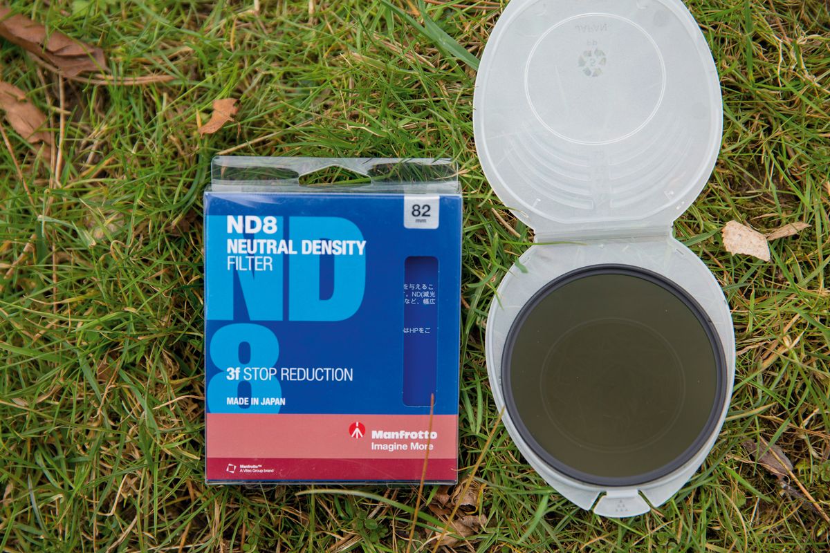 Dramatic daylight portraits: use ND filters + flash to blur and darken ...