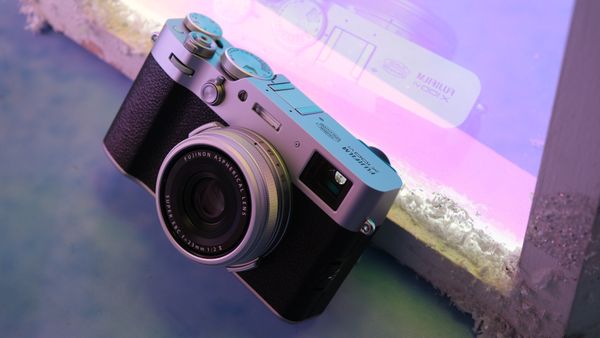 Digital Camera Reviews, Buying Guides and Features